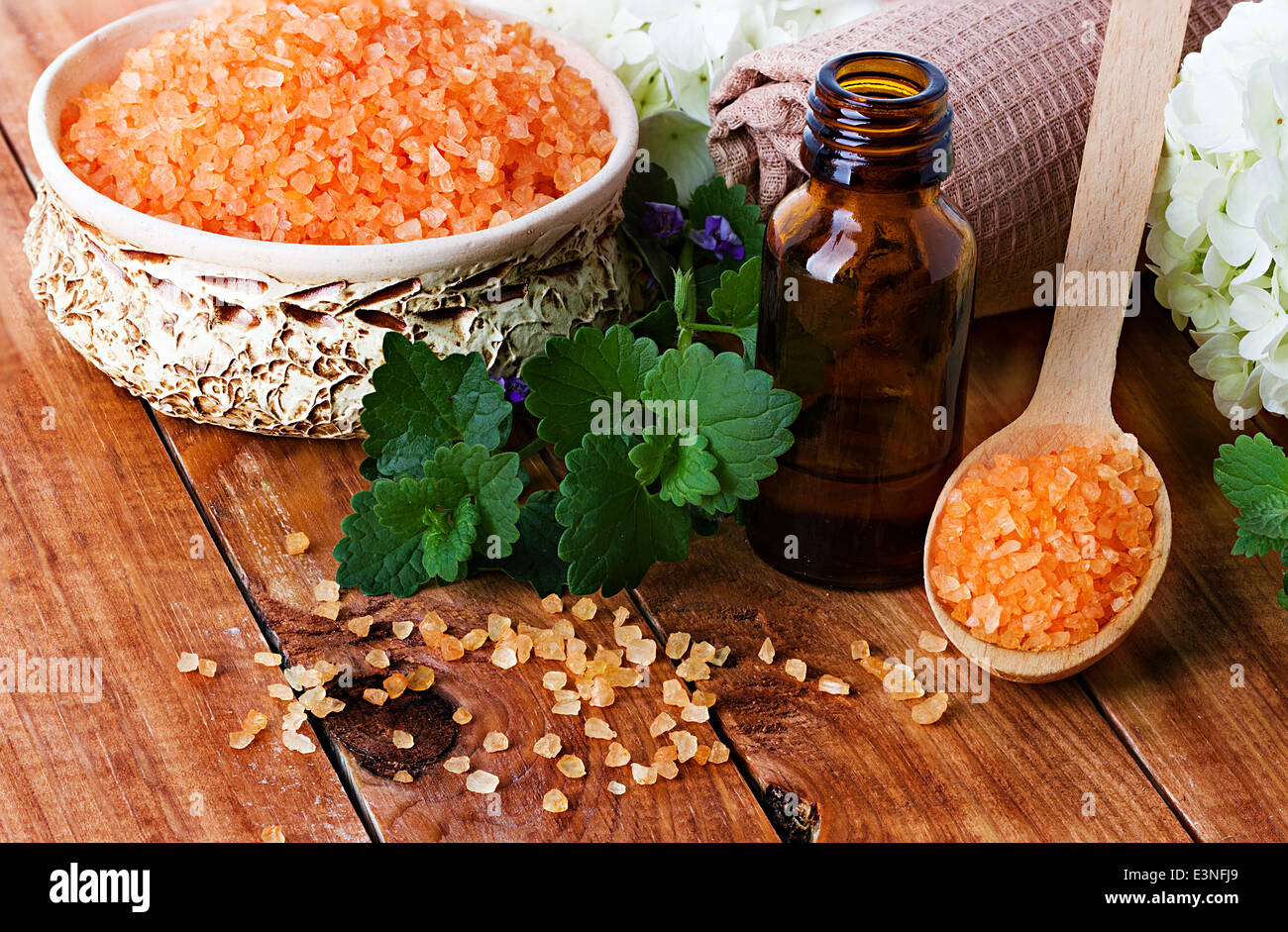Spa treatment luxury hi-res stock photography and images - Alamy
