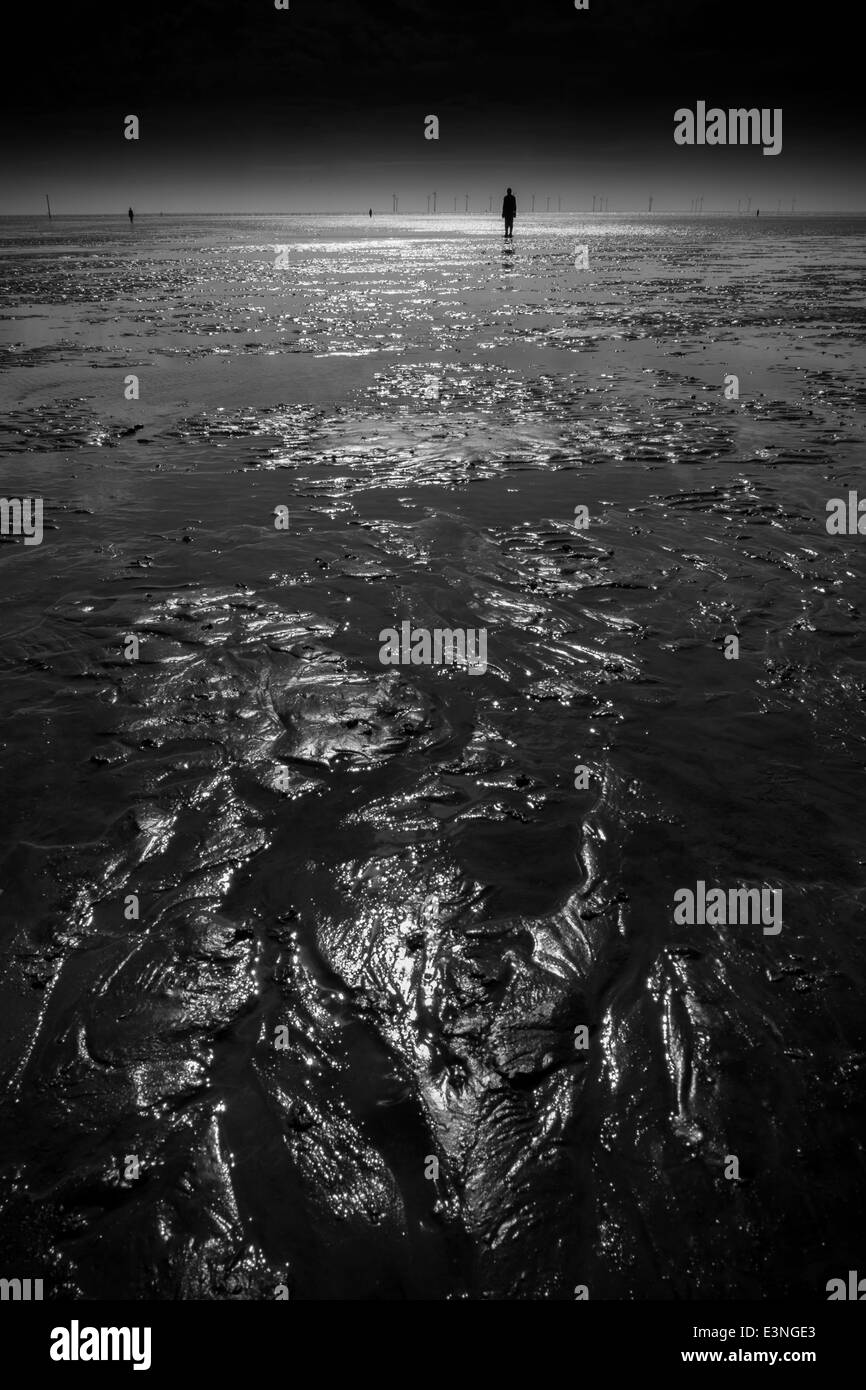 Anthony Gormley's "Another Place" at Sefton Beach Stock Photo - Alamy