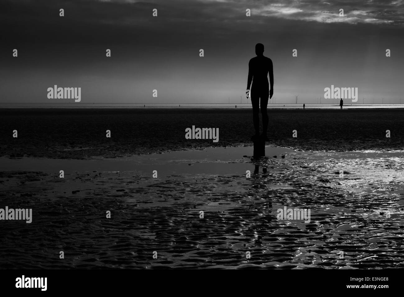 Anthony Gormley's "Another Place" at Sefton Beach Stock Photo - Alamy