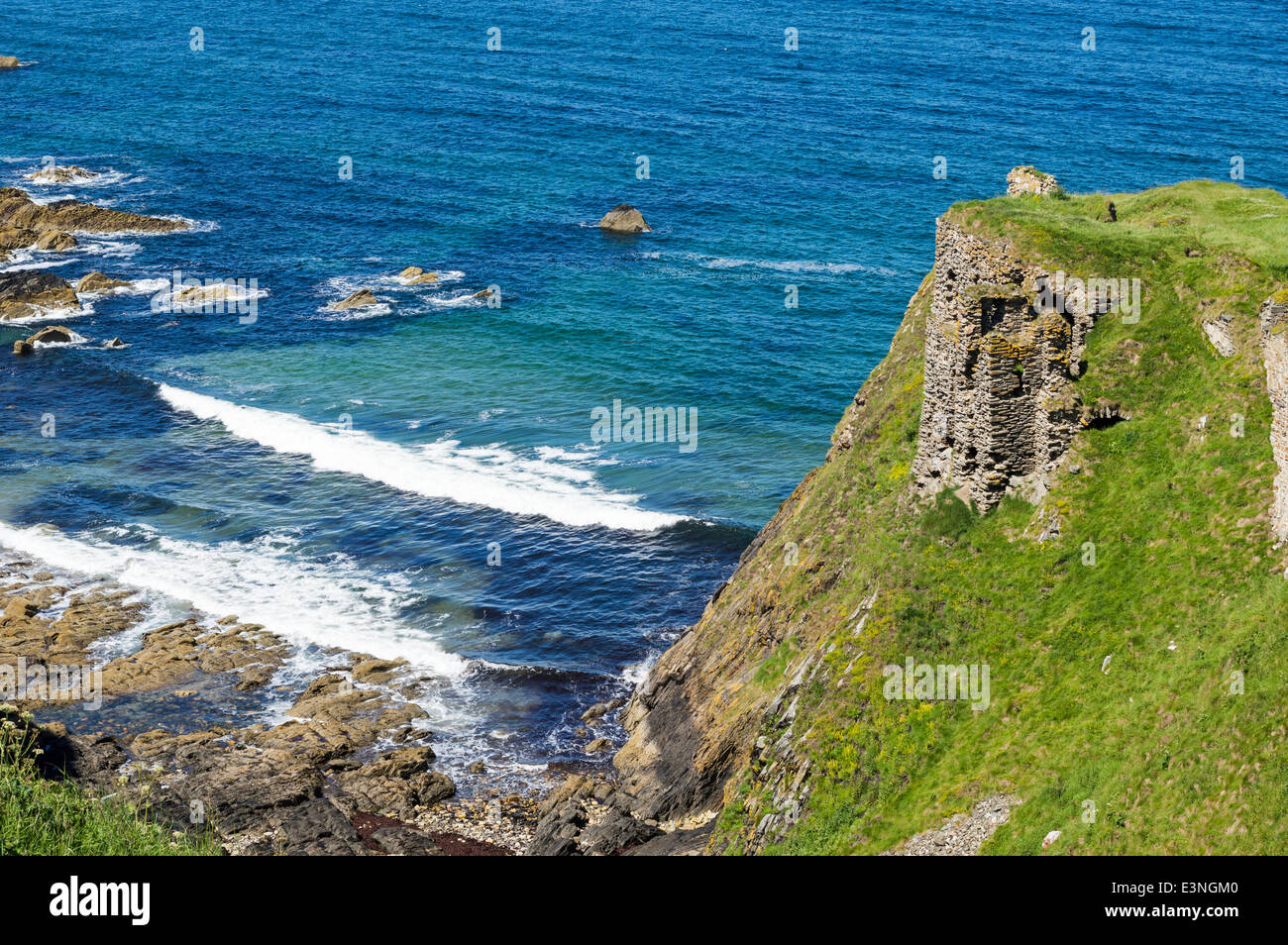 STONE WALL REMAINS PART OF FINDLATER CASTLE PORTSOY ABERDEENSHIRE COAST ...