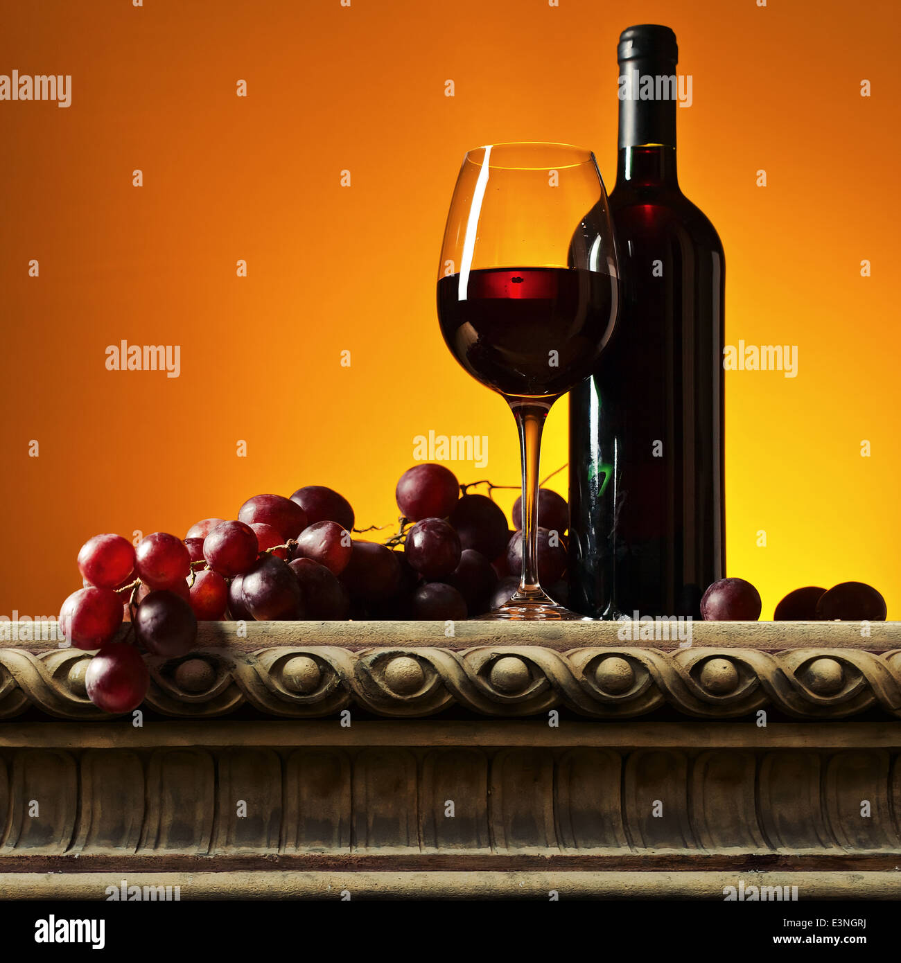 Stone filled crystal hi-res stock photography and images - Alamy