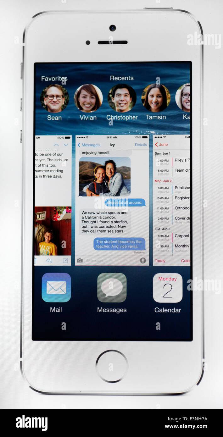 Mobile app photos hi-res stock photography and images - Alamy