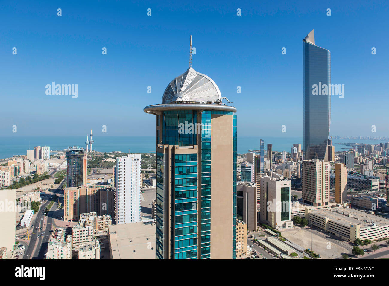 Kuwait City Kuwait Construction High Resolution Stock Photography and ...