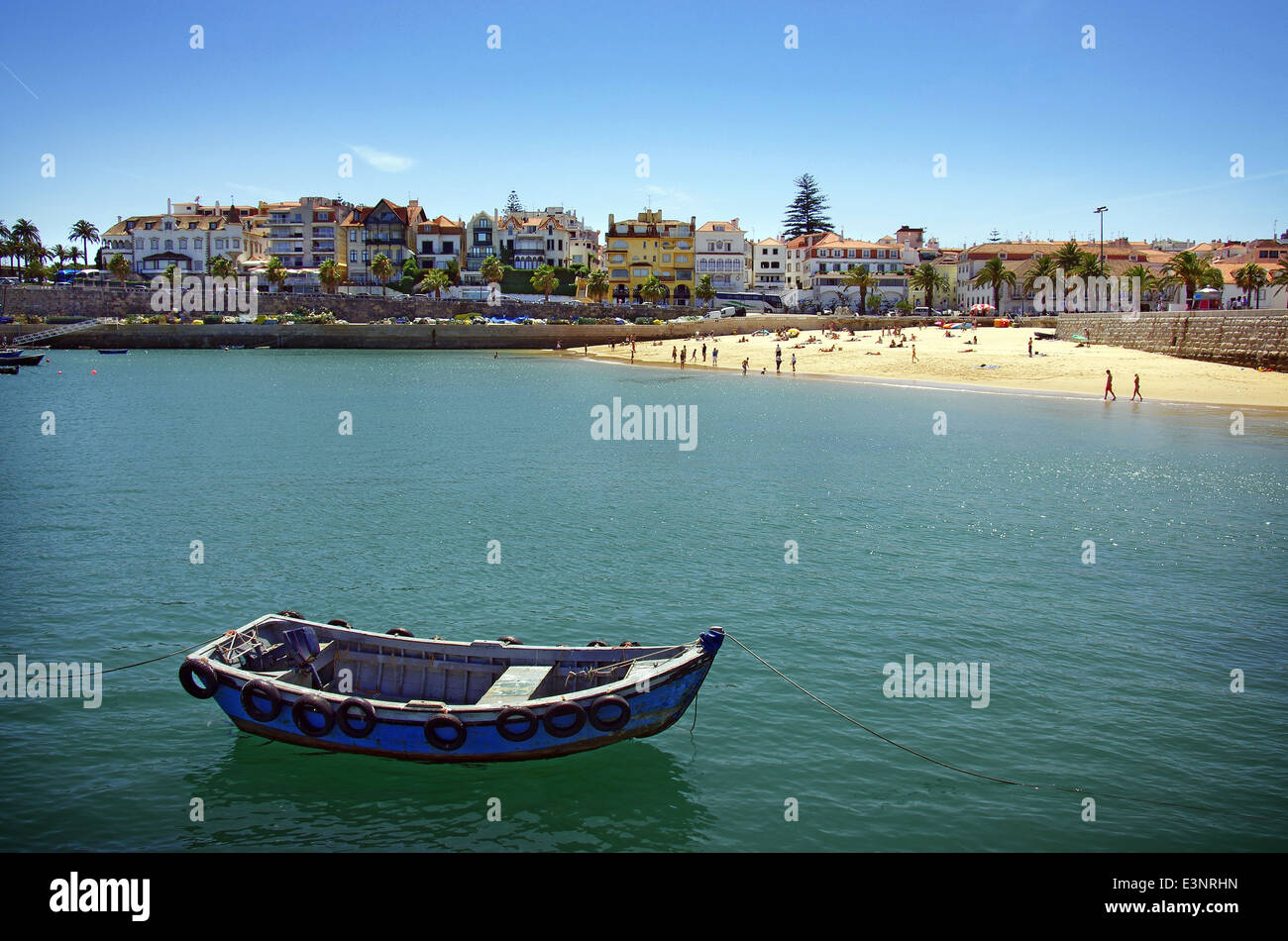 Landscape rocks ocean cascais portugal hi-res stock photography and ...