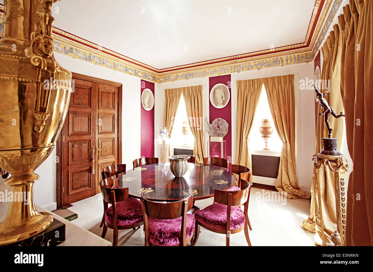 Tim Gosling's residence in Clapham, SW London. Dining room Stock Photo ...