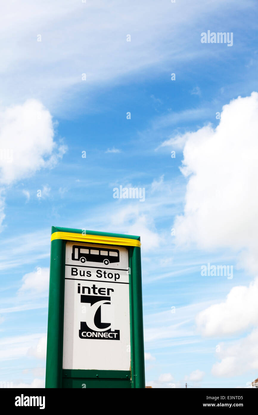 Stop sign uk hi-res stock photography and images - Alamy