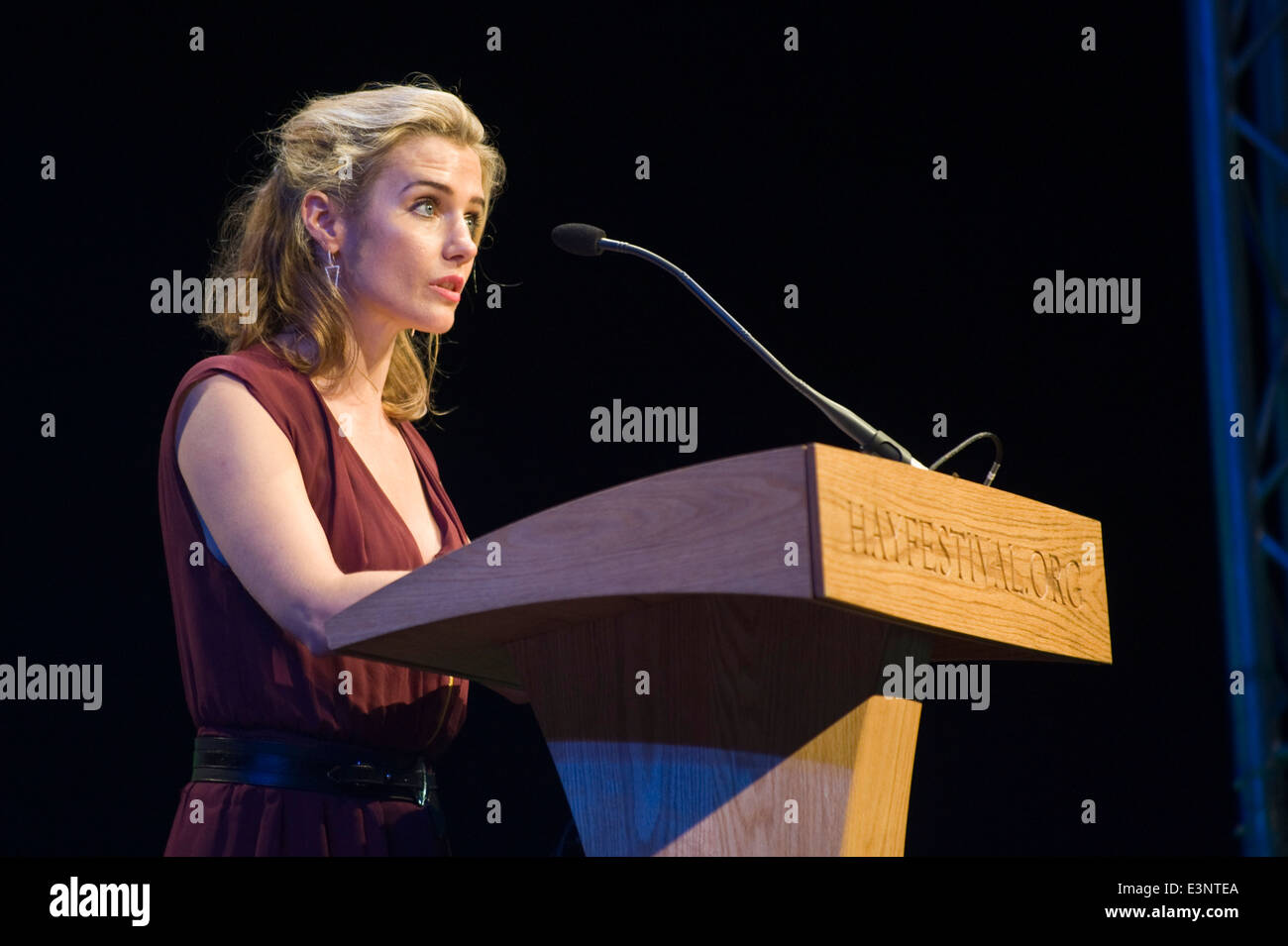 Lisa Dwan reading at Letters Live event at Hay Festival 2014 ©Jeff ...