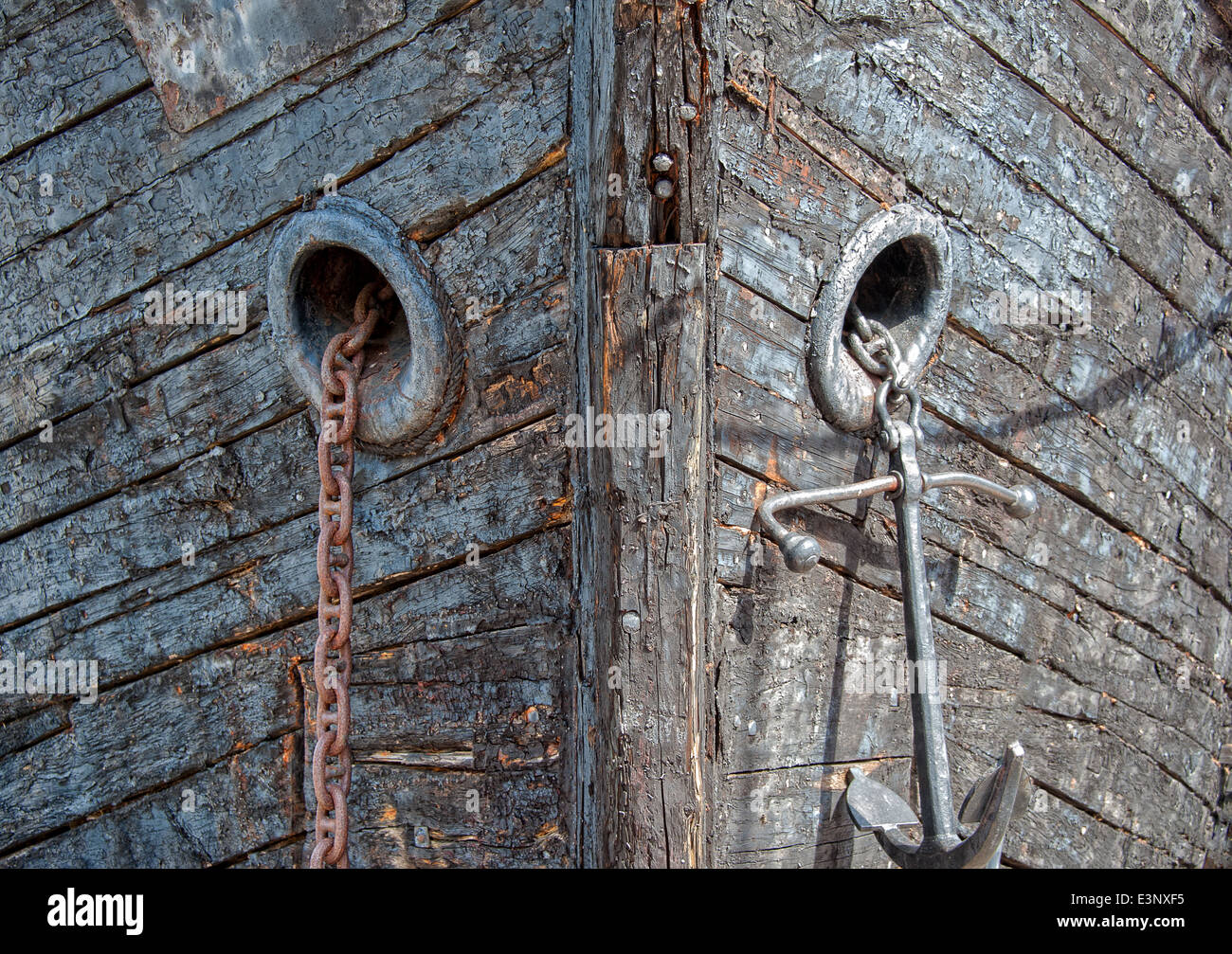 Ship anchor chain hi-res stock photography and images - Alamy