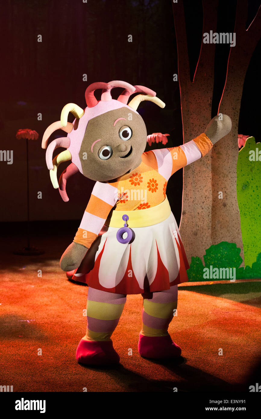 Upsy Daisy dancing / In The Night Garden character / characters. UK ...