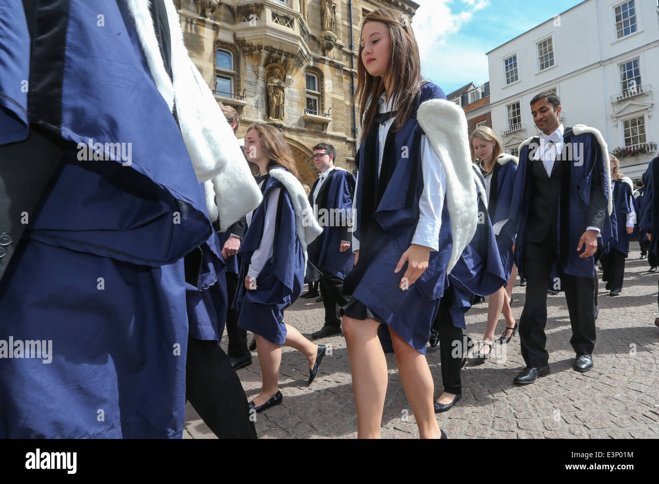 Cambridge University students on Graduation Day receiving their degrees ...