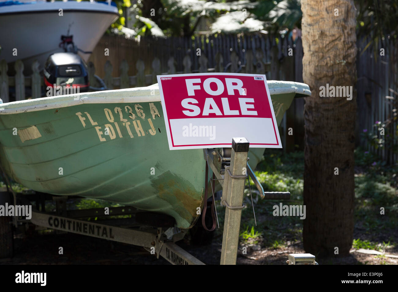 Small Used Boat For Sale by Owner, USA Stock Photo - Alamy