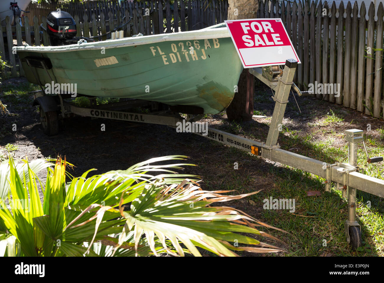 Used boat sale hi-res stock photography and images - Alamy