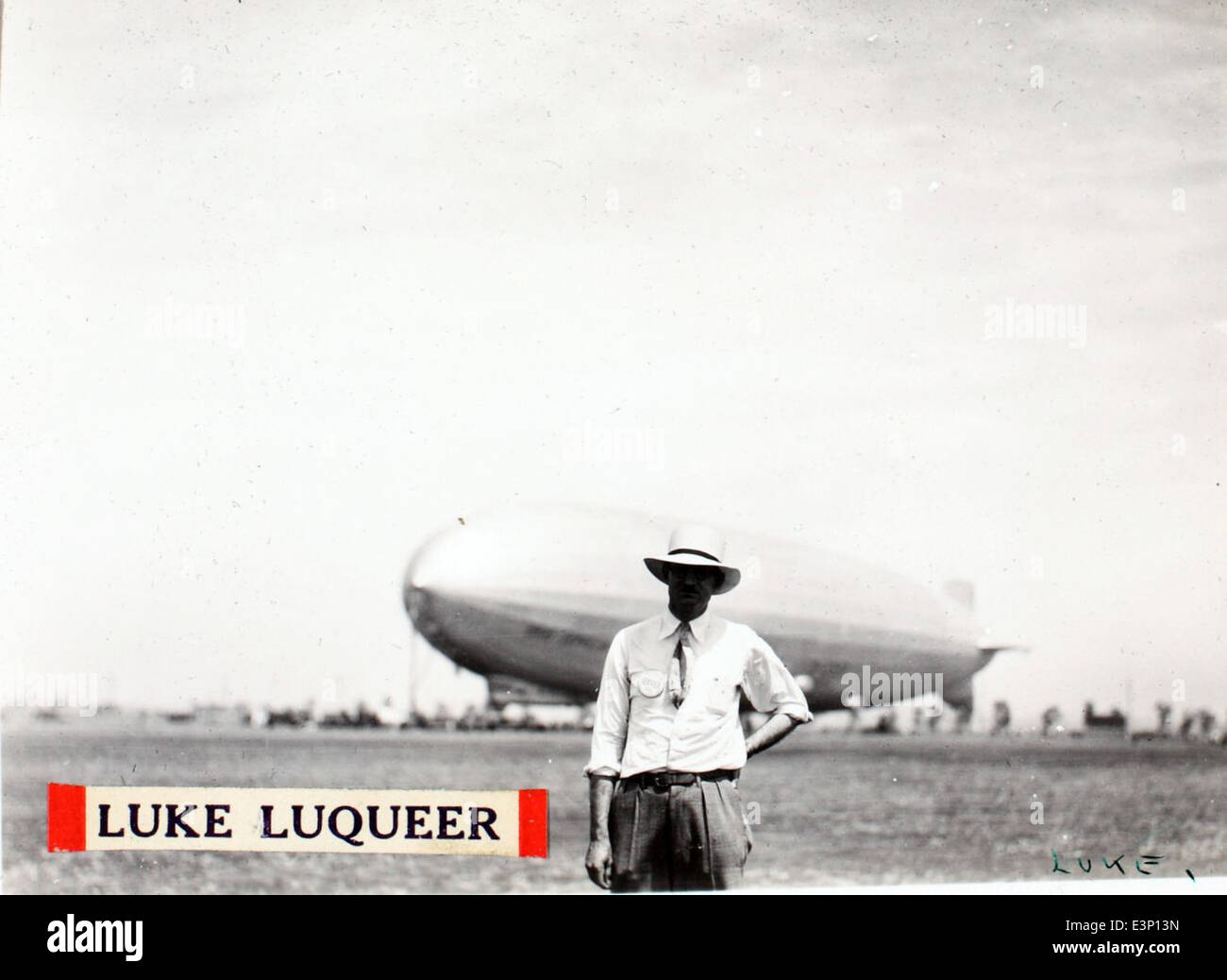 The LZ 127 Graf Zeppelin, operated by Deutsche Zeppelin-Reederei, was ...