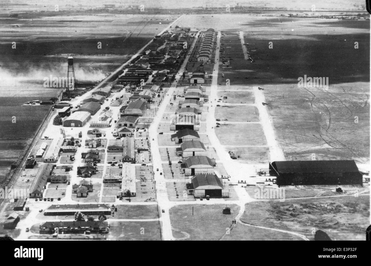 This image captures a historic moment at Kelly Field, Texas, in 1926 ...