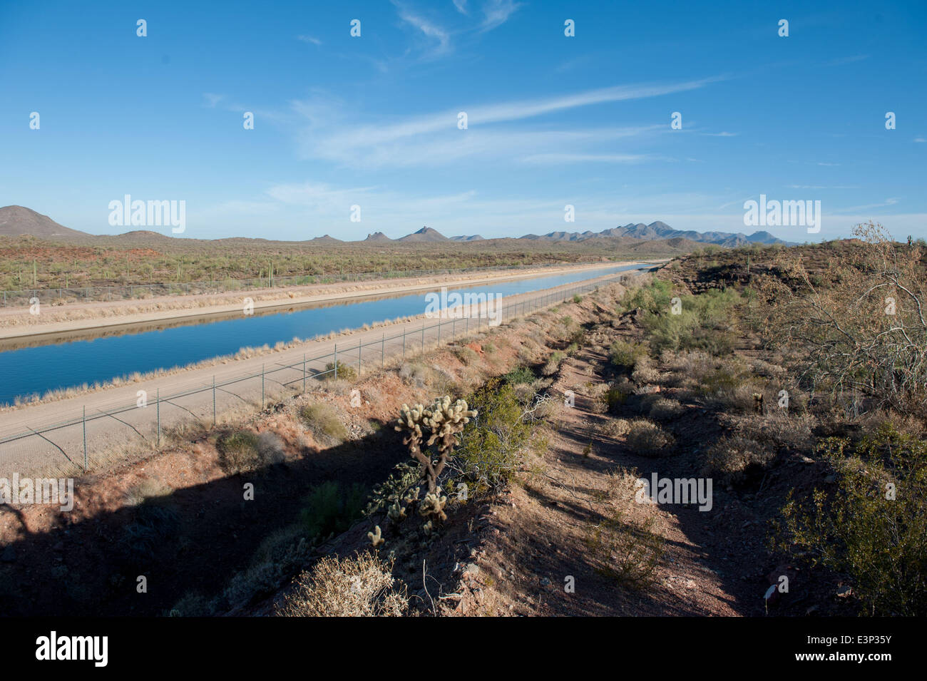 Mesa, Arizona, USA. 26th June, 2014. The CAP canal in Mesa, Ariz. is ...
