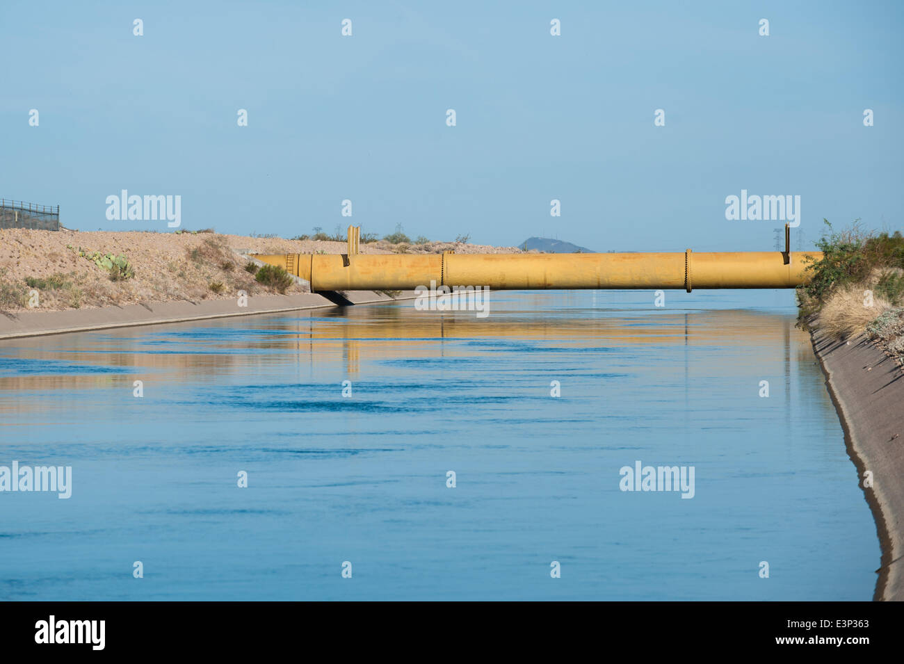 Mesa, Arizona, USA. 26th June, 2014. The CAP canal in Mesa, Ariz. is ...