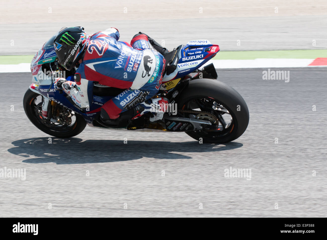 Suzuki GSX-R1000 of Voltcom Crescent Suzuki TEAM , driven by LOWES Alex ...