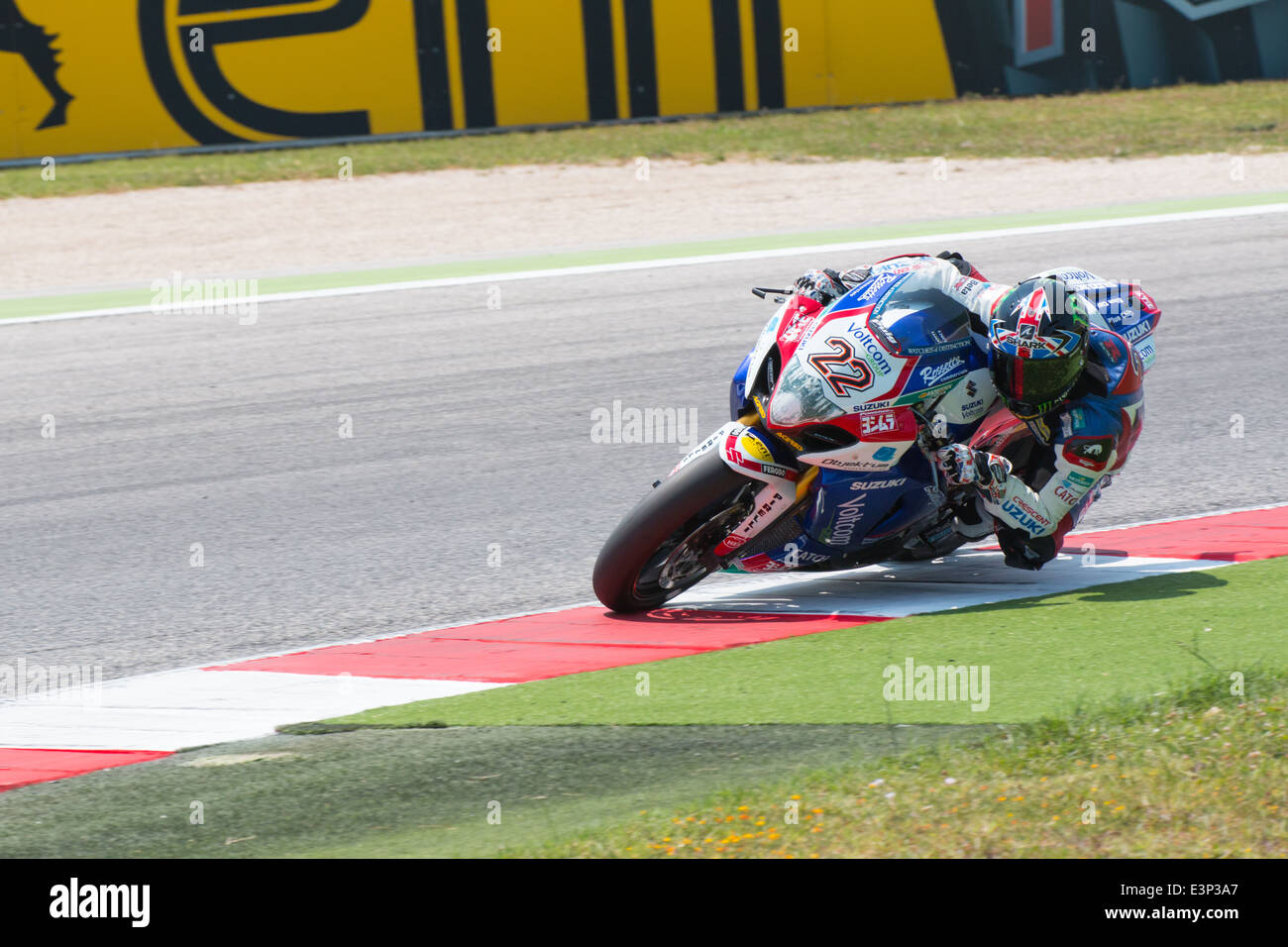Suzuki GSX-R1000 of Voltcom Crescent Suzuki TEAM , driven by LOWES Alex ...