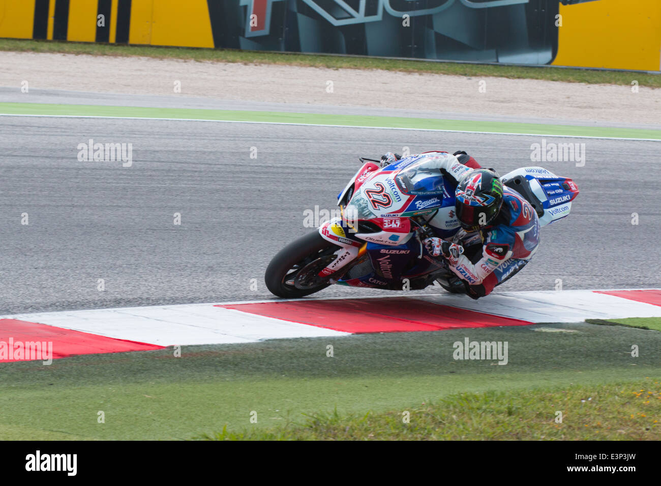 Suzuki GSX-R1000 of Voltcom Crescent Suzuki TEAM , driven by LOWES Alex ...