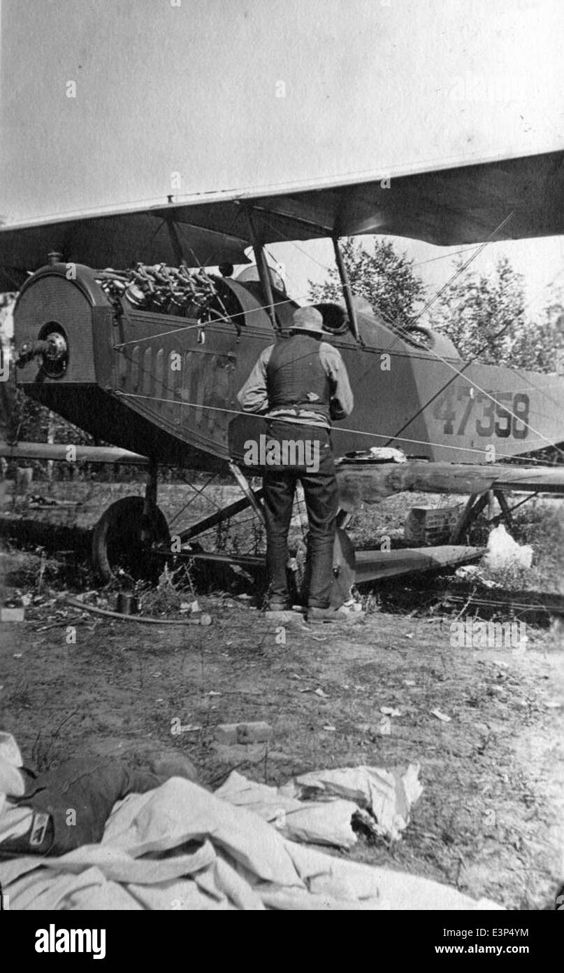 Curtiss jn 4 jenny Black and White Stock Photos & Images - Alamy