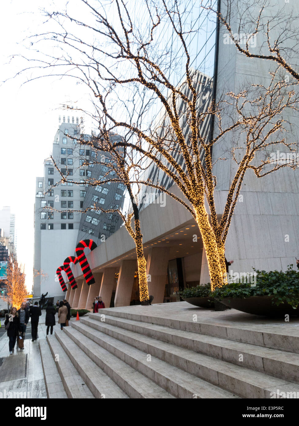 New york 9 west 57th hi-res stock photography and images - Alamy