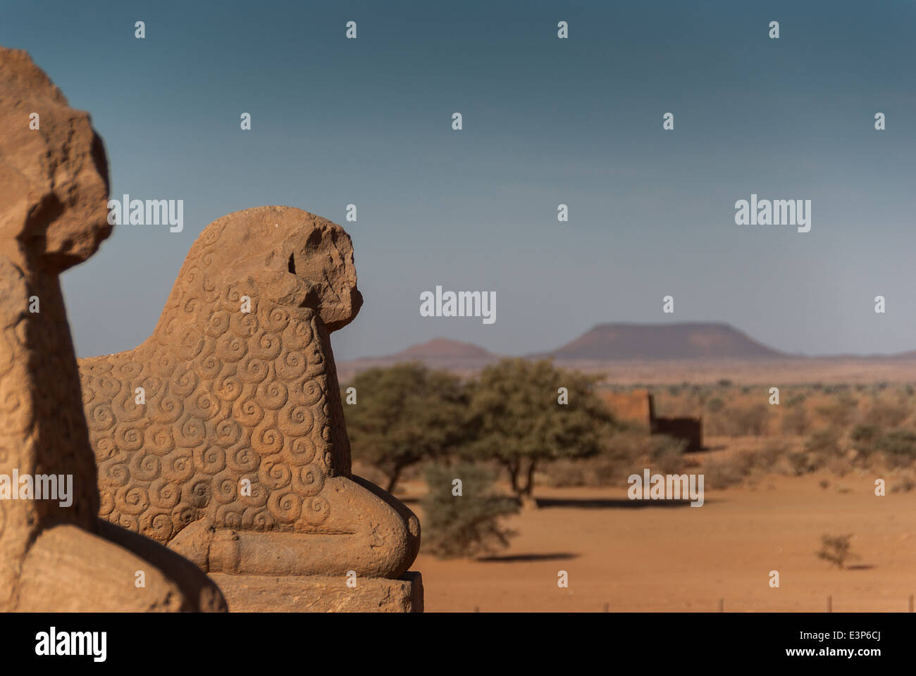 Ram statues amun temple hi-res stock photography and images - Alamy