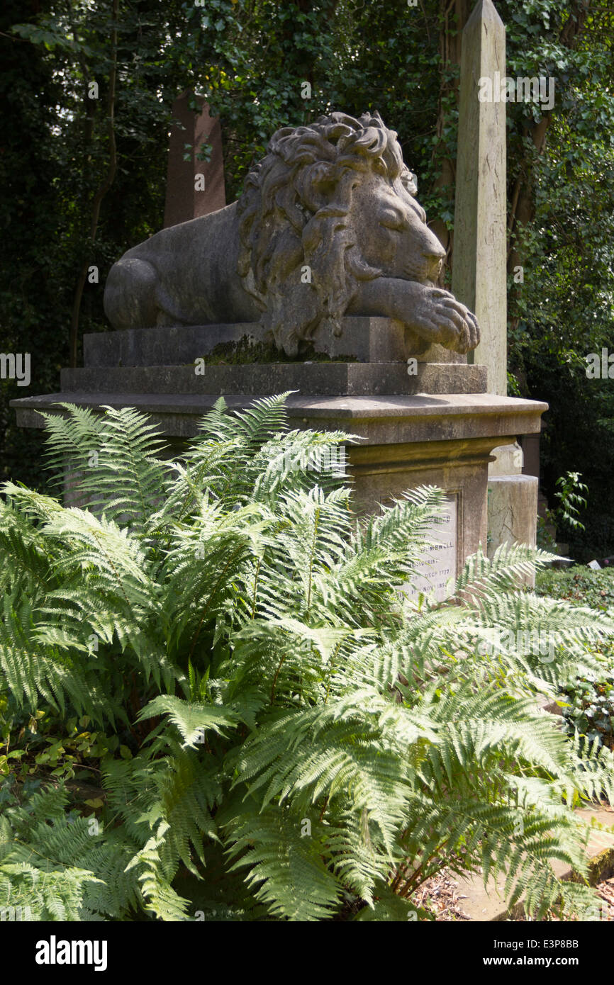 Highgate (West) Cemetery - Camden - London Stock Photo - Alamy