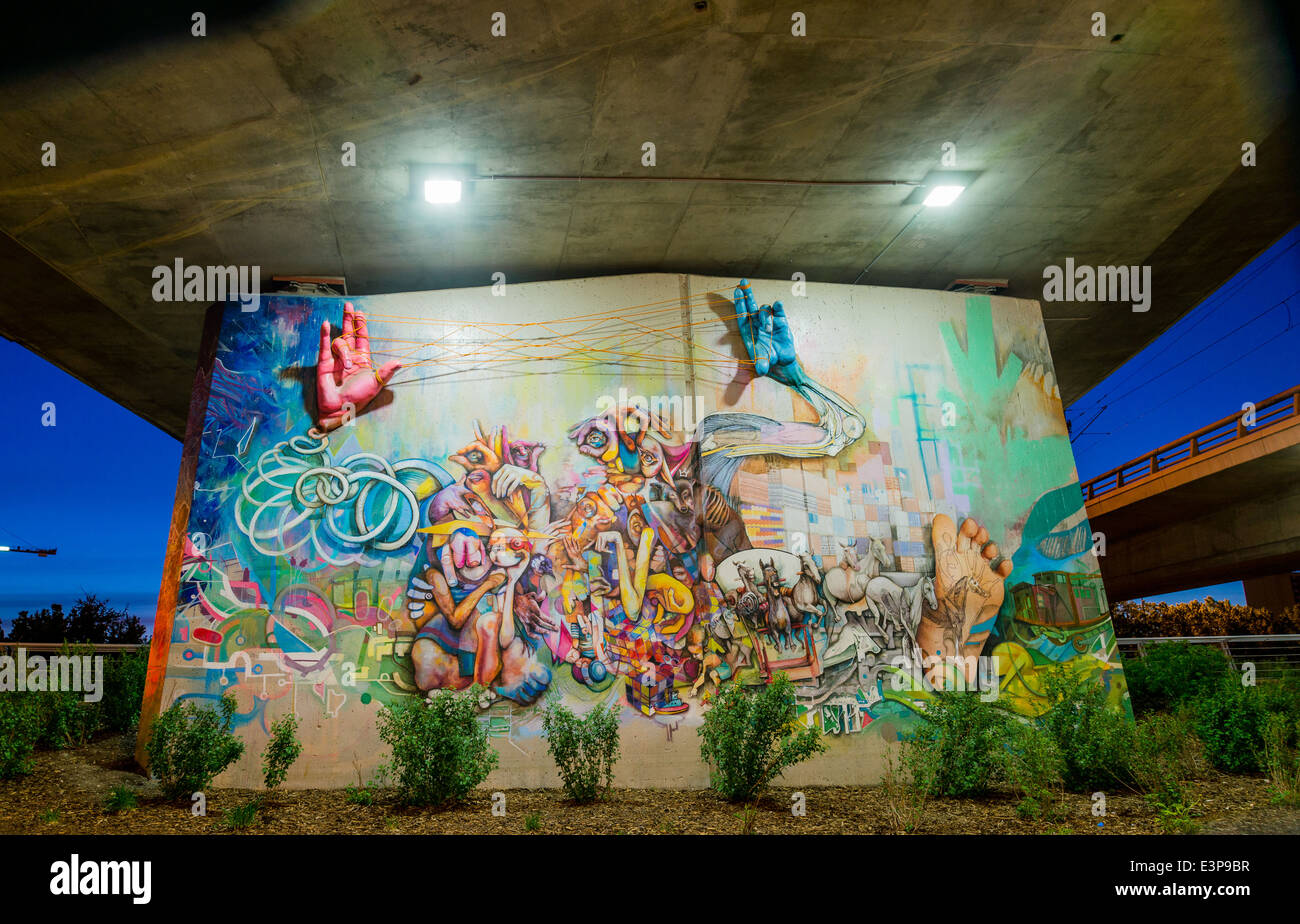 Under overpass hi-res stock photography and images - Alamy