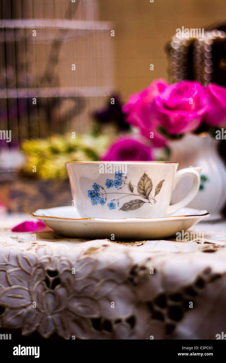 Old fashioned tea set hi-res stock photography and images - Alamy