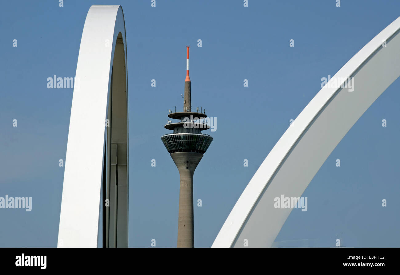 50 meters high hi-res stock photography and images - Alamy