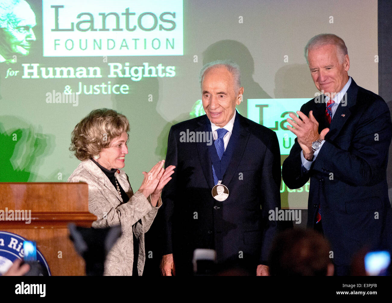 Tom sachs chair hi-res stock photography and images - Alamy