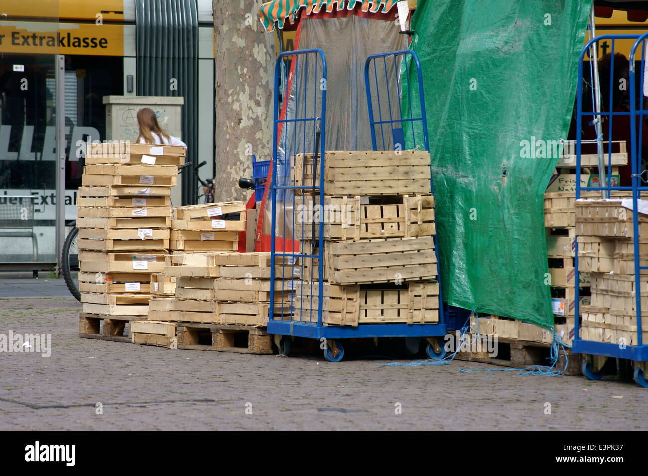Behind the market Stock Photo - Alamy