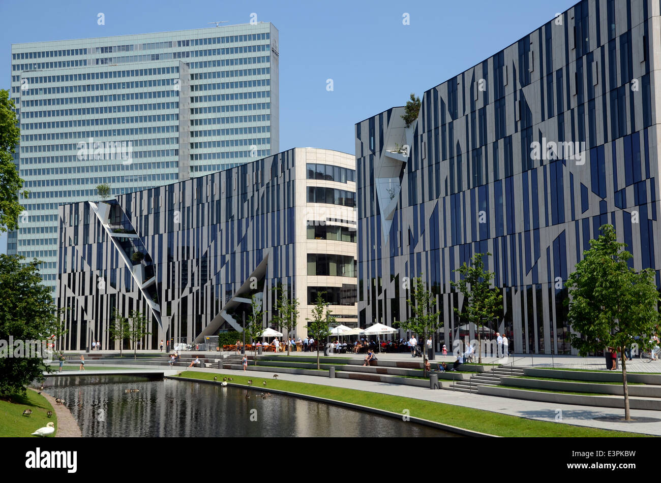 The buildings of the Koe-Bogen, designed by US-architect Daniel ...