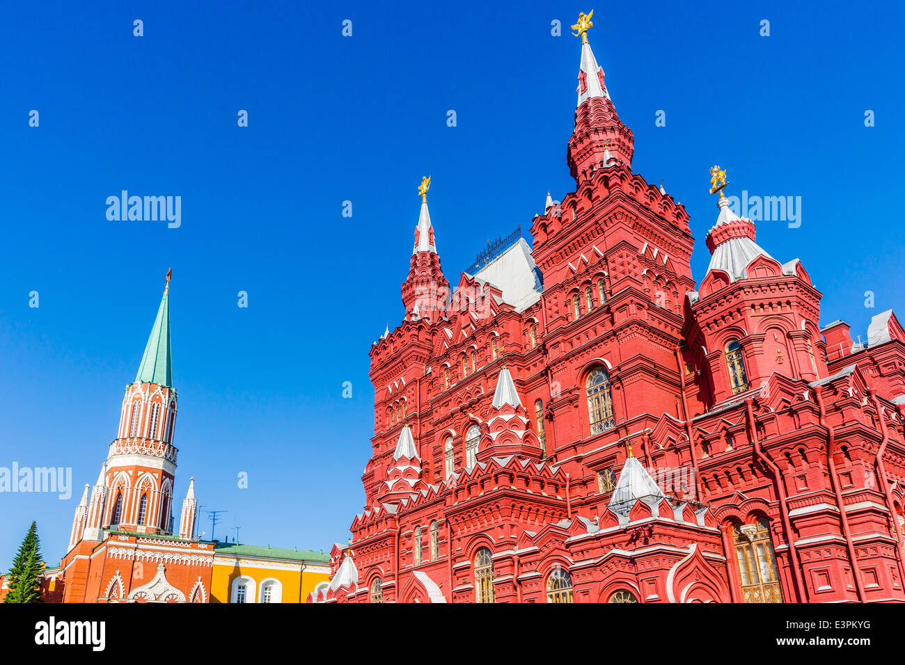 Moscow historical museum on red square hi-res stock photography and ...
