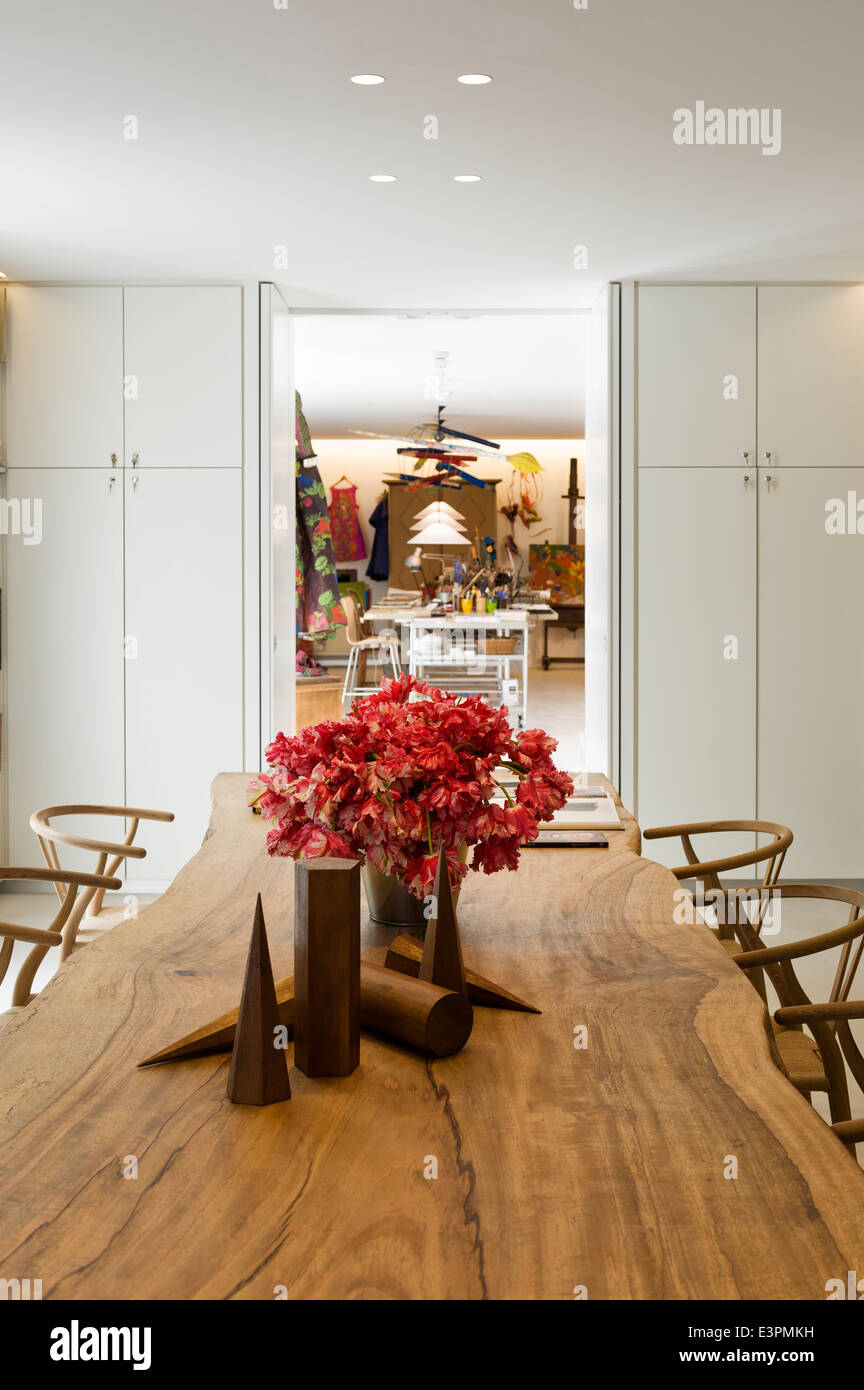 Reference library of Isabelle de Borchgrave. Interior architecture by ...