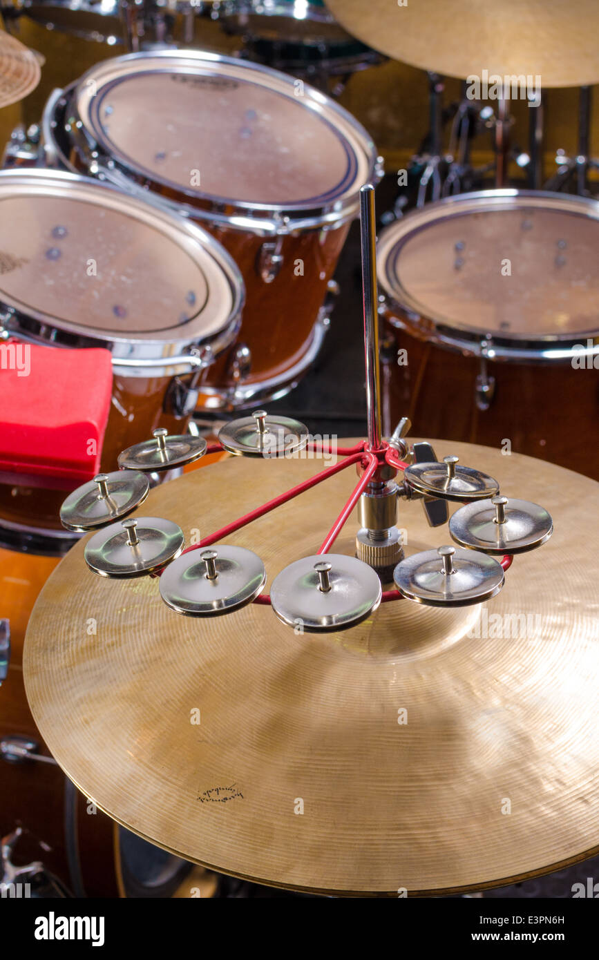 Drum kit hi-res stock photography and images - Alamy