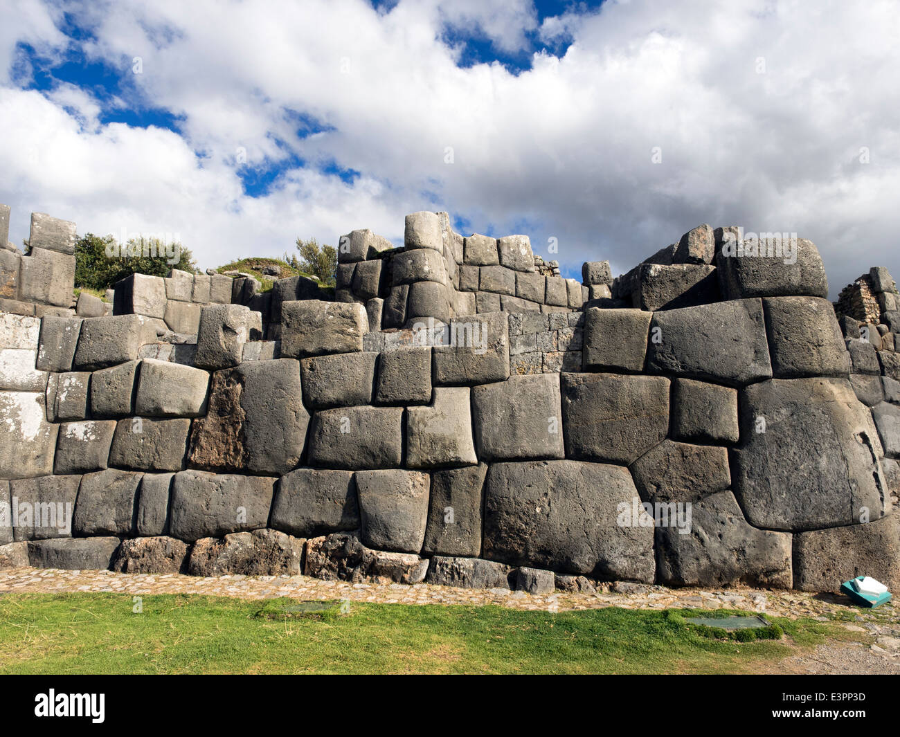 Large polished dry stone walls of the Saksaywaman military Inca complex ...