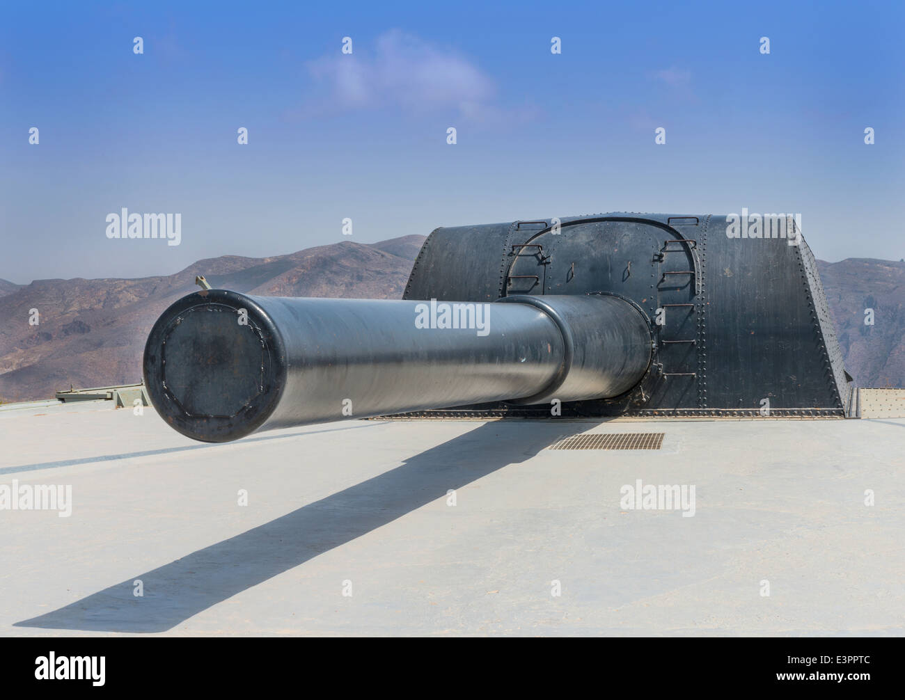 Military shore defences hi-res stock photography and images - Alamy