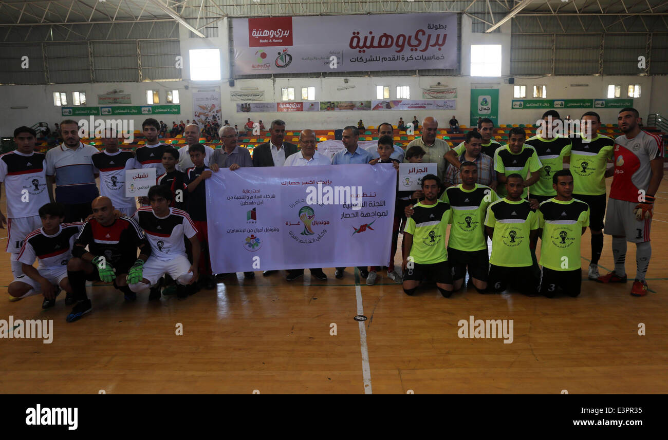 Gaza, Gaza Strip, Palestinian Territory. 27th June, 2014. Palestinian ...