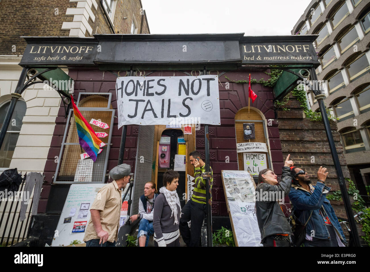 London, UK. 27th June 2014. Anti-Eviction protest by activists against ...