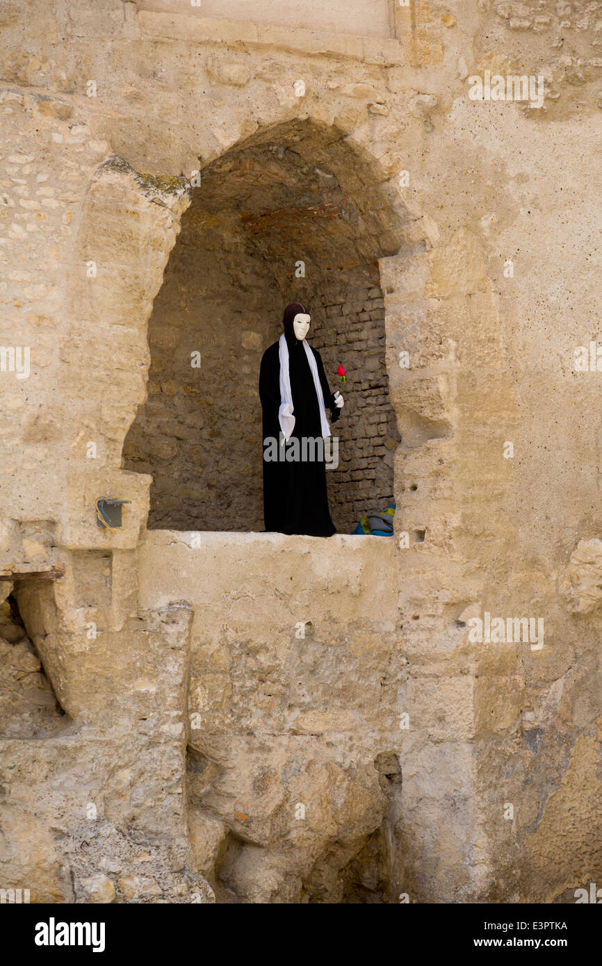 Pantomime in the Old Town of Avignon, Provence, France Stock Photo - Alamy