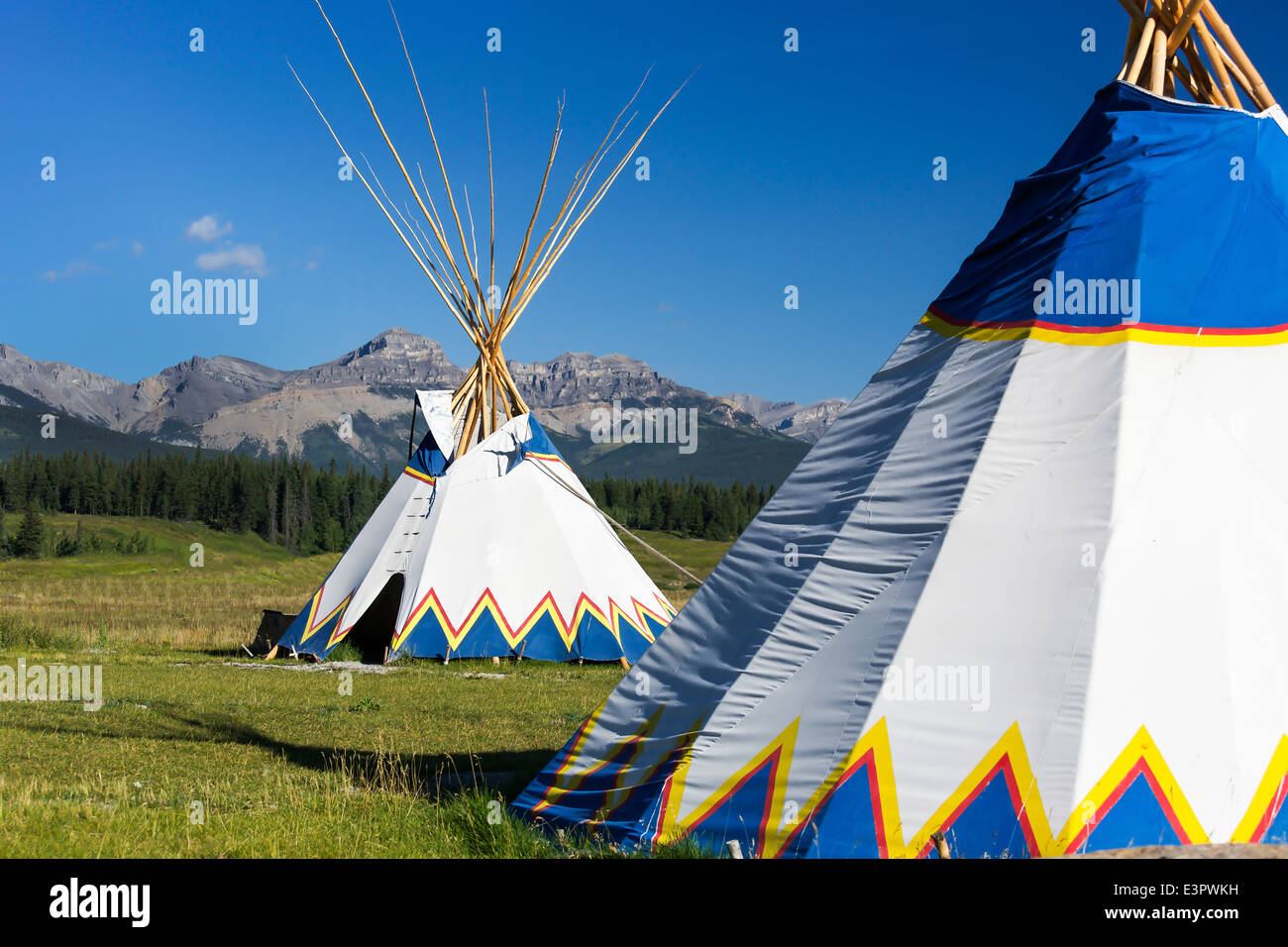Native american indian beauty hi-res stock photography and images - Alamy