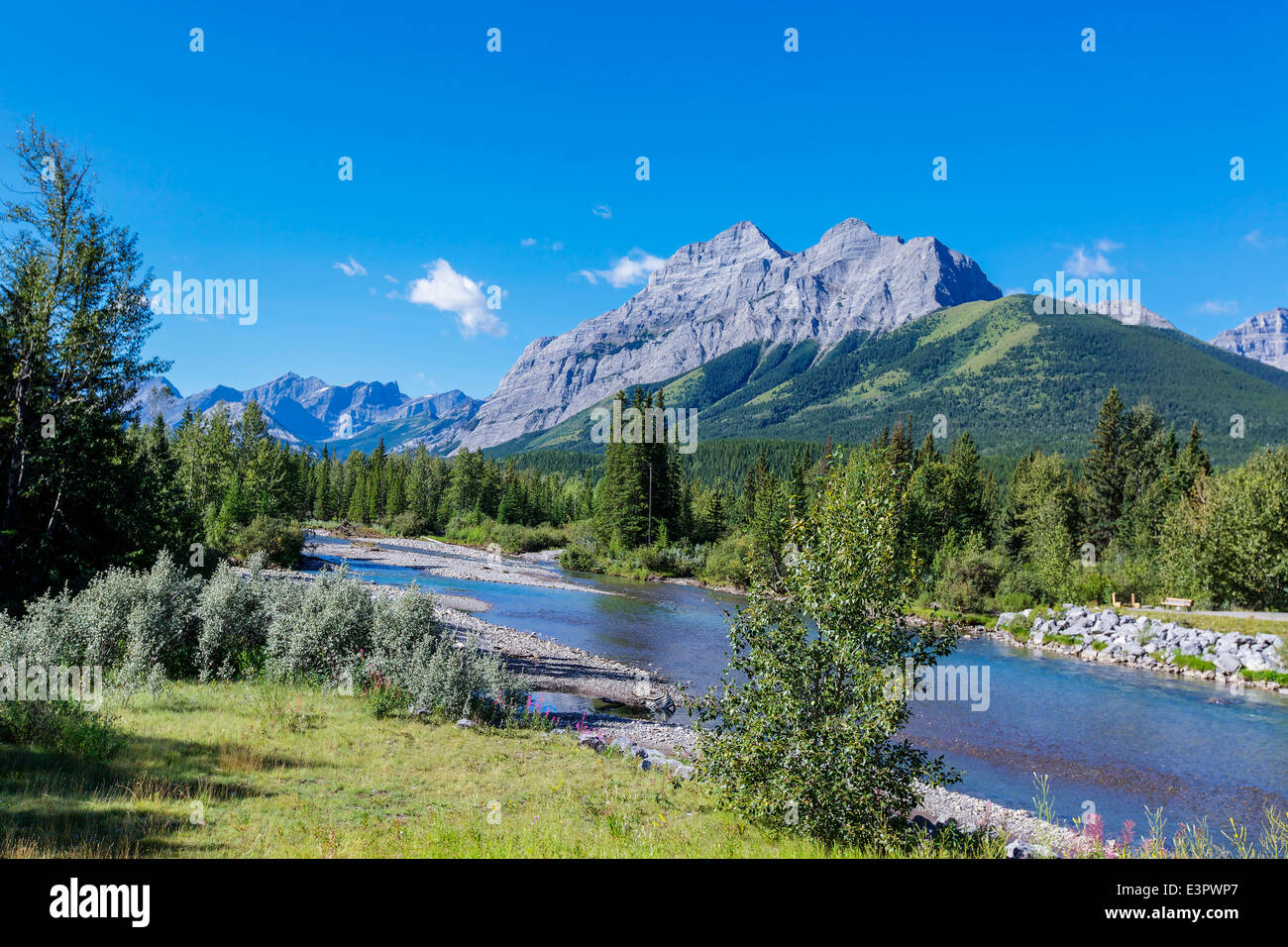 Kananaskis river hi-res stock photography and images - Alamy