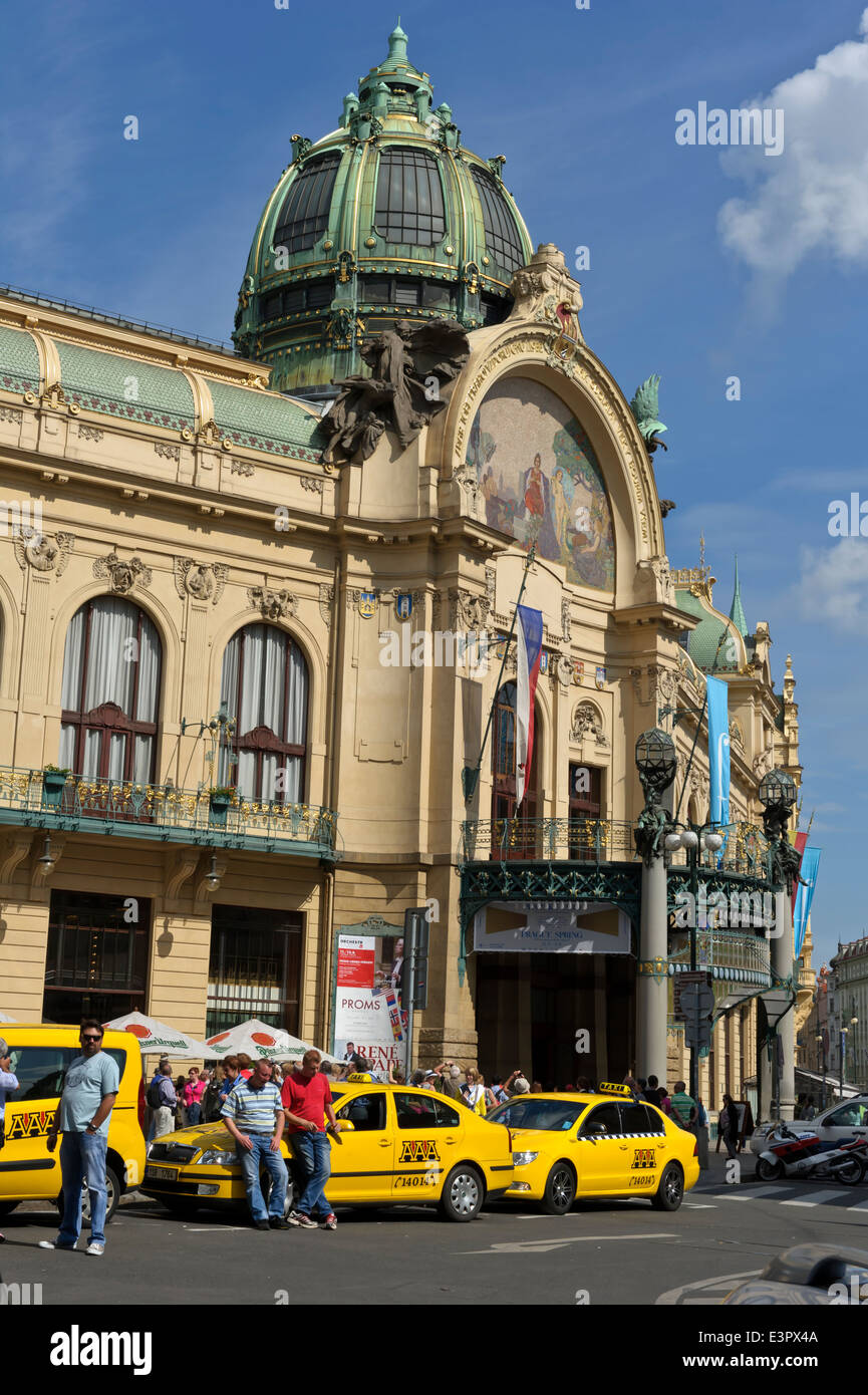 The Municipal House, one of Prague iconic buildings, Czech Republic ...