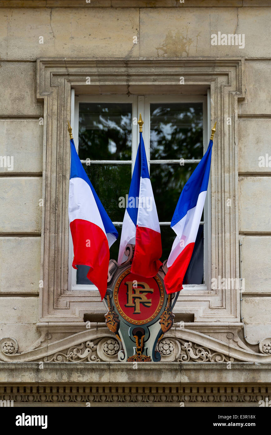 Flags on the Hotel de Ville (town Hall) in Avignon, Provence, France ...
