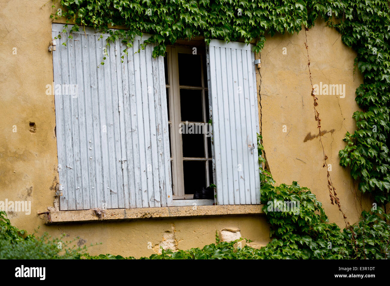 Window in Avignon, Provence, France Stock Photo - Alamy