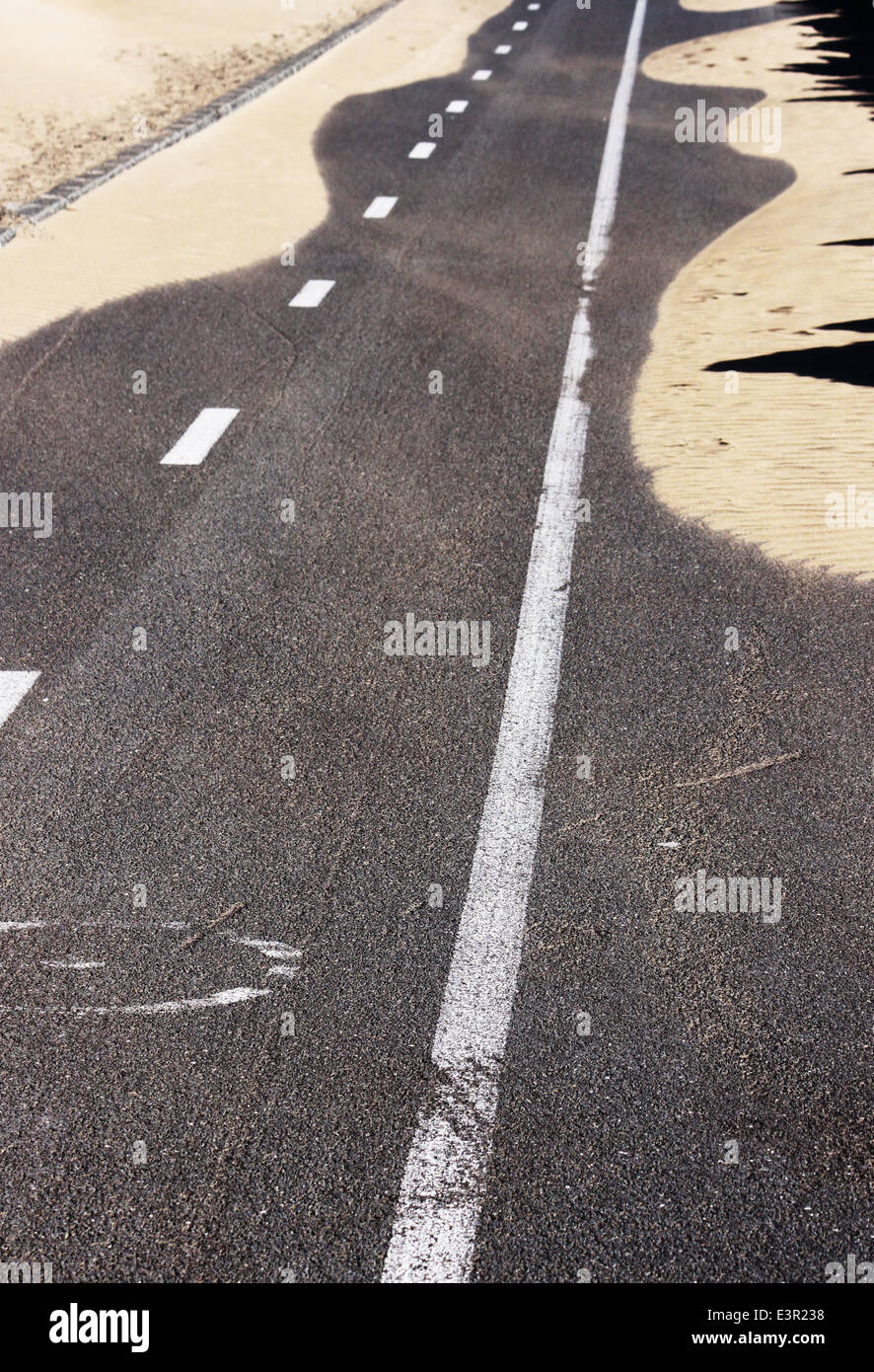 Bumps in sand hi-res stock photography and images - Alamy