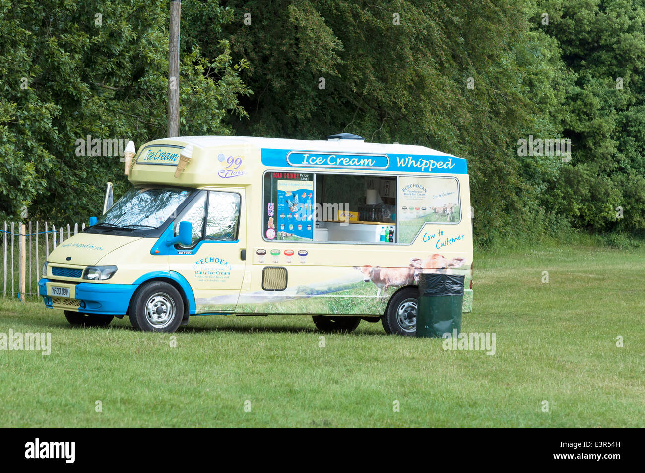 Mobile ice cream vehicle hi-res stock photography and images - Alamy