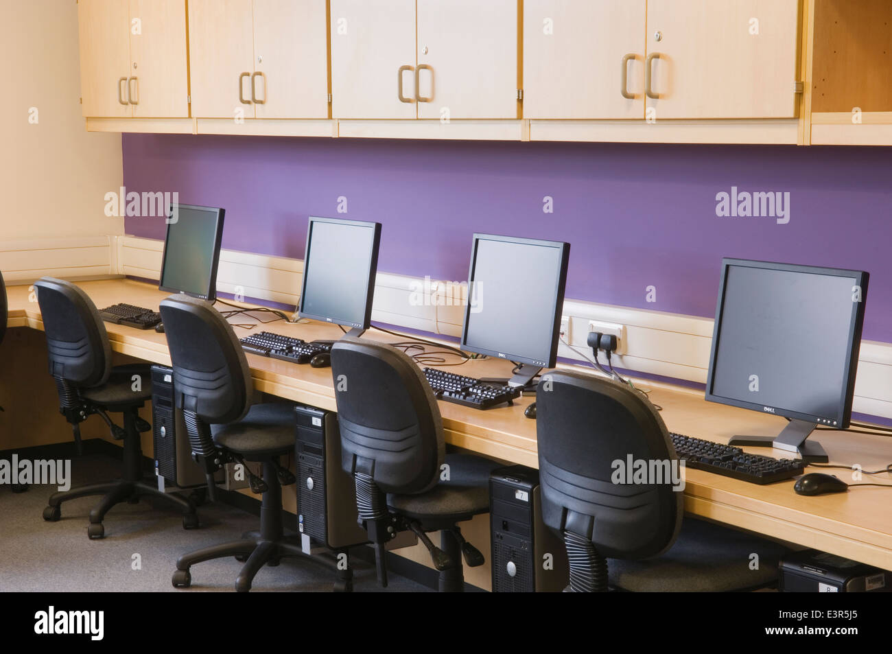 Classroom computers screens hi-res stock photography and images - Alamy