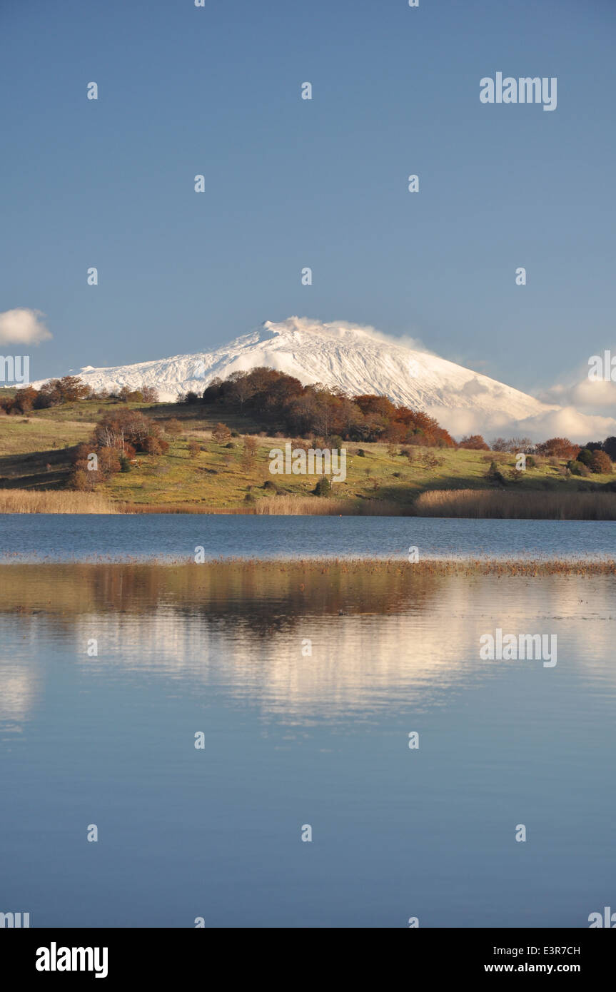 Biviere lake, Cesarò, Messina, Volcano Etna, UNESCO, Sicily, Italy ...